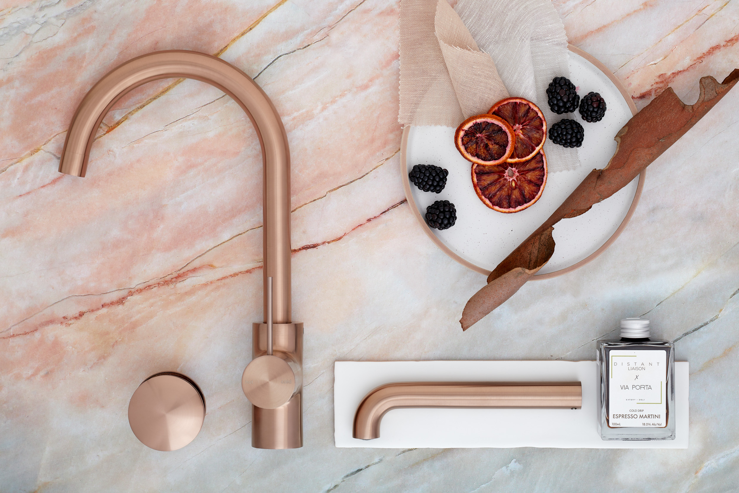 Nero Tapware - Tatjana Plitt